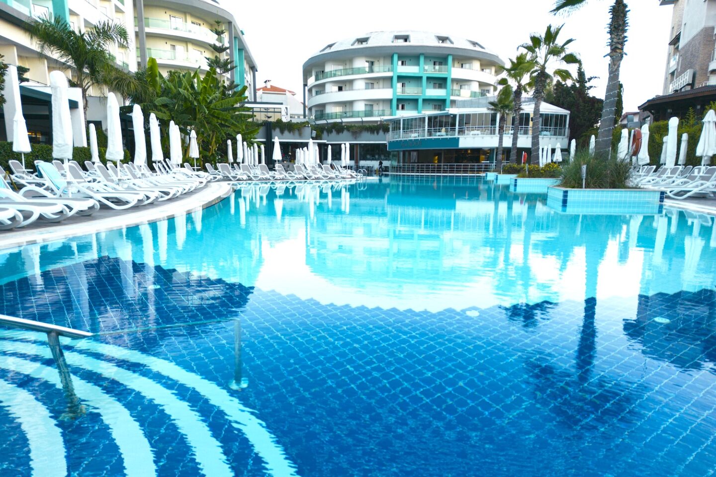 Havuzlar – SeaShell Resort Hotel