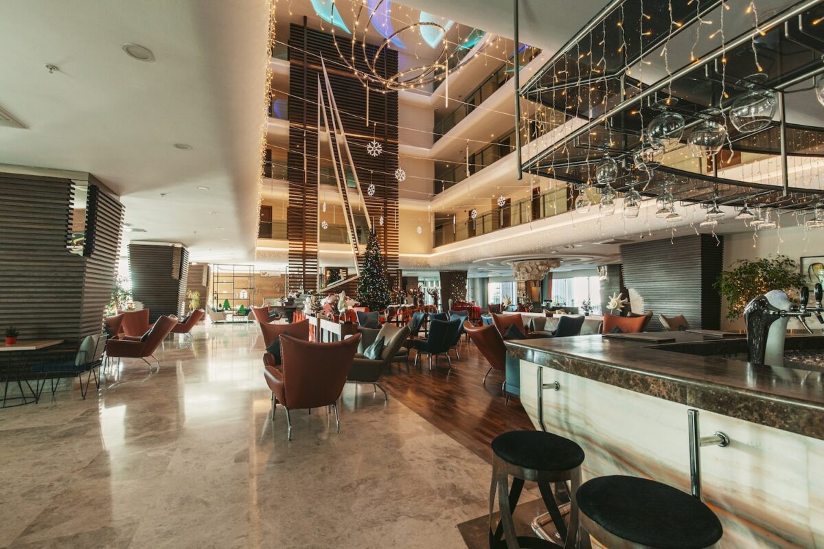 Lobby Bar – SeaShell Resort Hotel